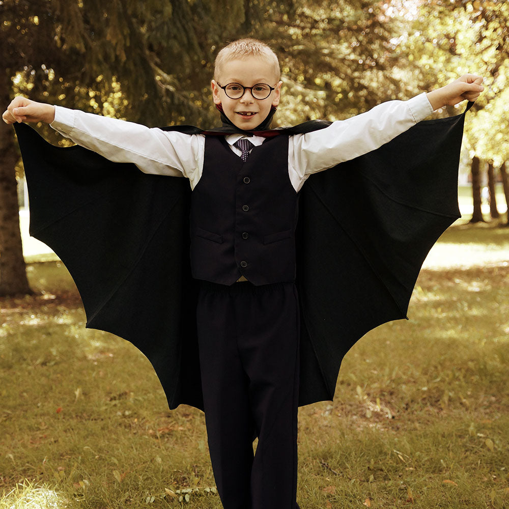 Vampire cape pattern. Kid and adult size – juliechantal